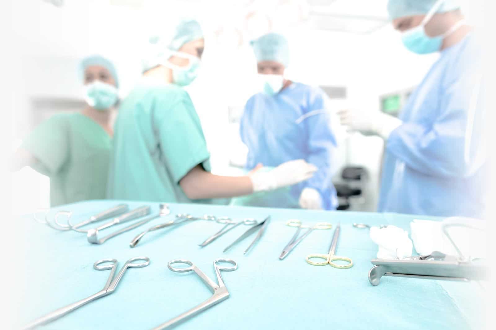 phong-tran-surgery - Professor Phong Tran